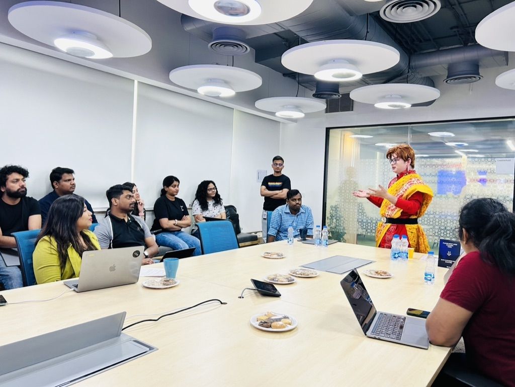 A Corporate Drag Queen | Youth Ki Awaaz