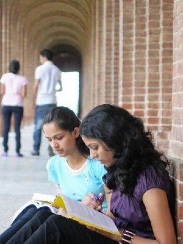 Best Courses For Art Students After 12th | Youth Ki Awaaz
