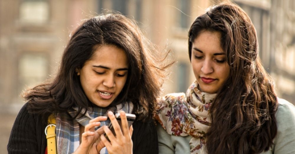 An Ode To ‘Female Friendships’ At Workplace | Youth Ki Awaaz