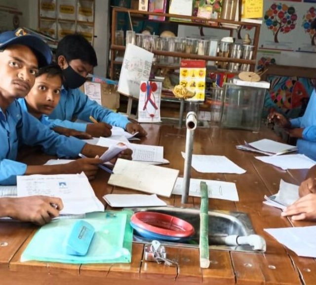 Lack Of Resources In Bihar Govt Schools | Youth Ki Awaaz
