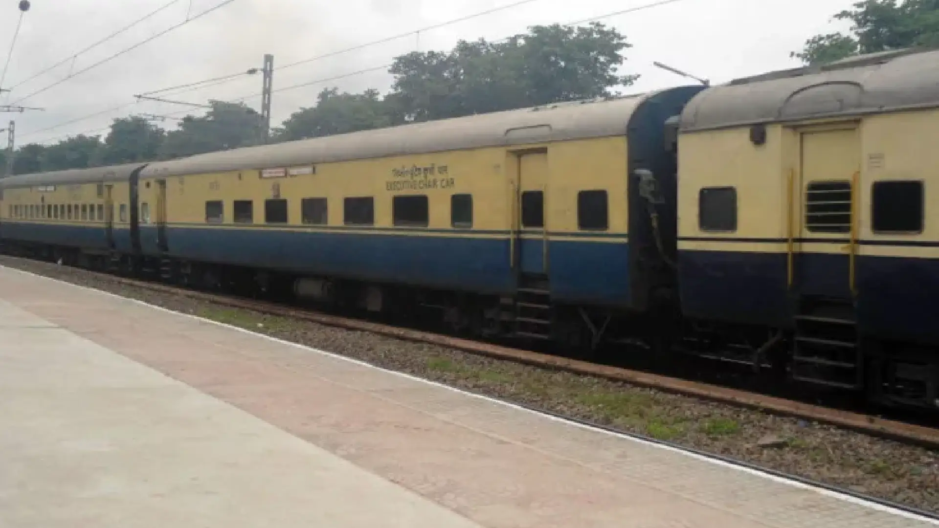 Two Trains’ Tensed Travellers Bear Troubles Tangling Running Staff ...